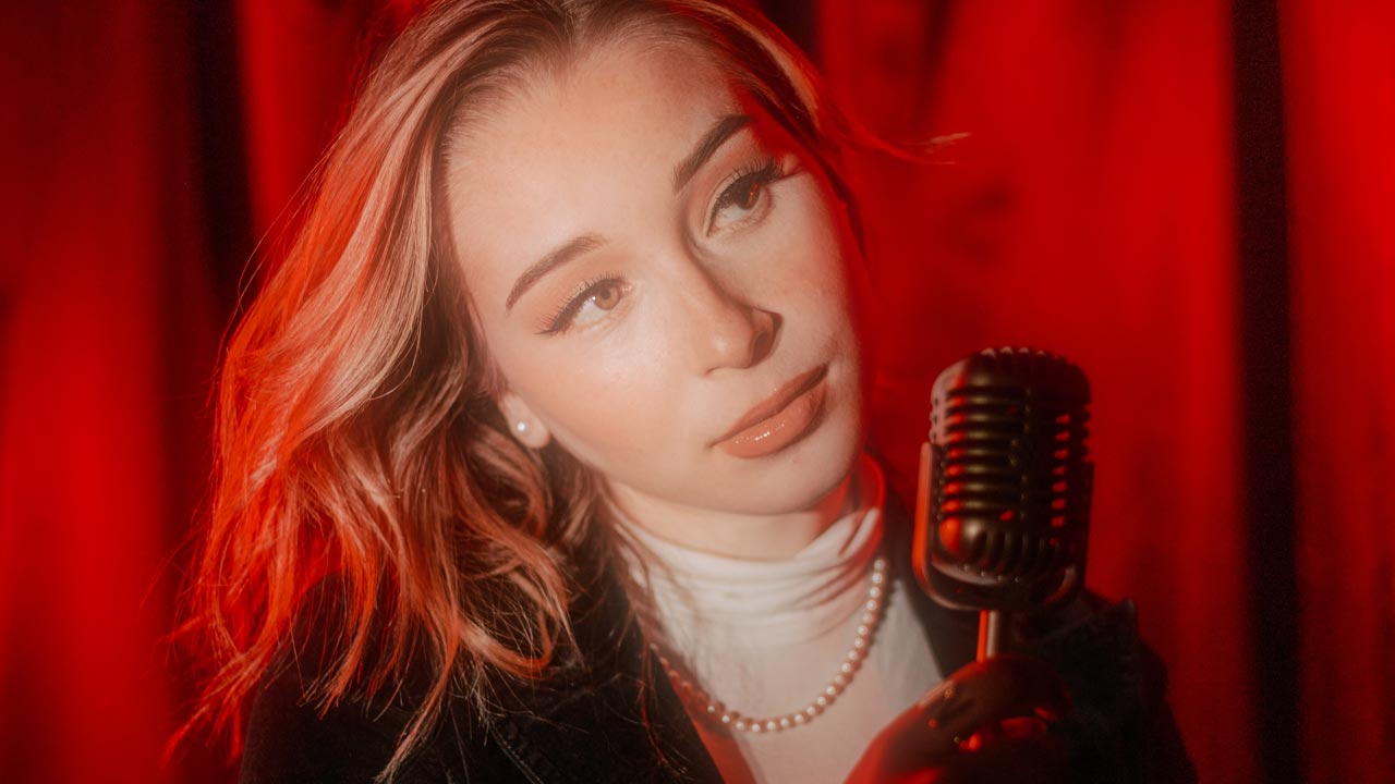 Seeking the Creative: Noelle Rene, Singer and Songwriter | AMM NextGen